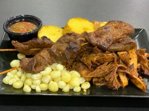 Anticucho con Rachi - chifaperuanomadrid